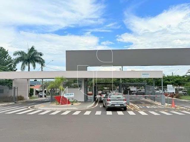 Casa em Condomínio em Jardim Nazareth Marília, SP por 1