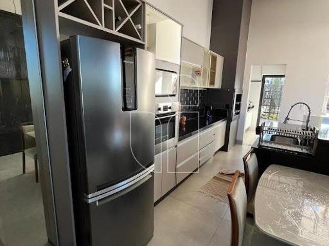 Casa em Condomínio em Jardim Esmeralda Marília, SP