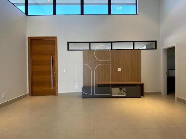 Casa em Condomínio em Jardim Esmeralda Marília, SP