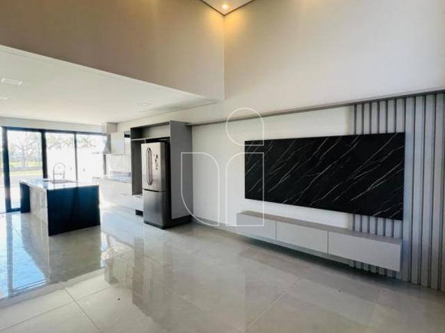 Casa em Condomínio em Jardim Flamingo Marília, SP
