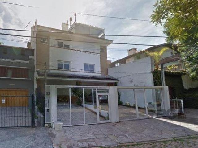 Casa em Condomínio em Jardim Isabel