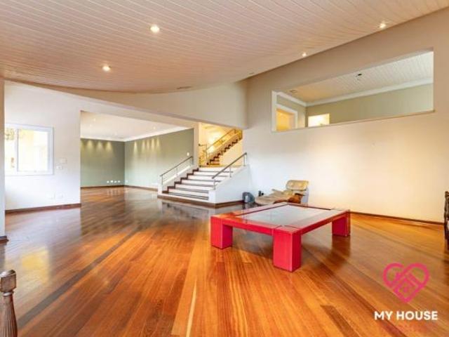 Casa em Condomínio em Jardim Leonor, São Paulo/SP