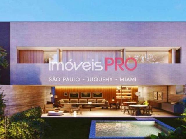 Casa em Condominio em Jardim Petrópolis