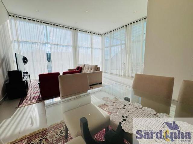Casa em Condomínio em Jarinu: 4 Suítes, 315m² por R$1,4M