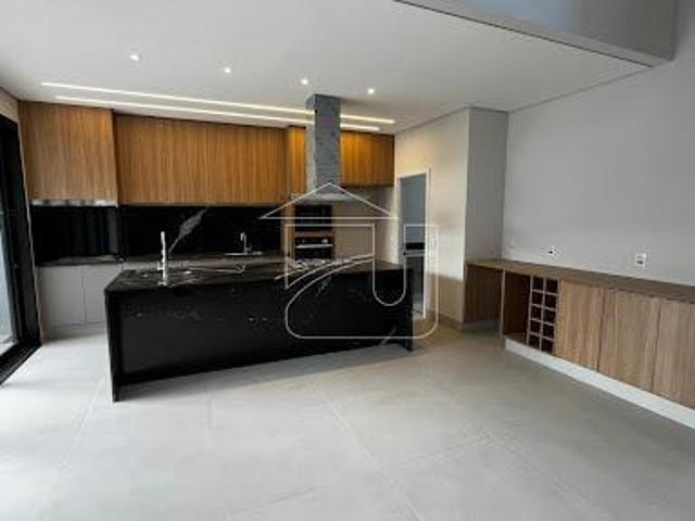 Casa em Condomínio em Lácio Marília, SP