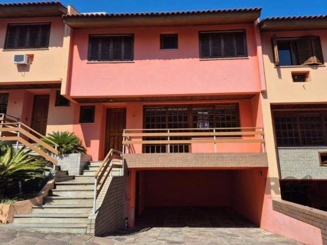 Casa em Condomínio em Menino Deus