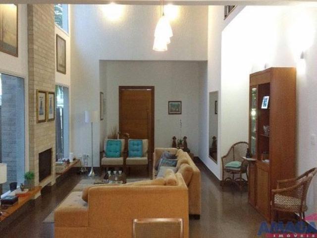 Casa em Condomínio em São José dos Campos, no bairro Urbanova VI, à venda
