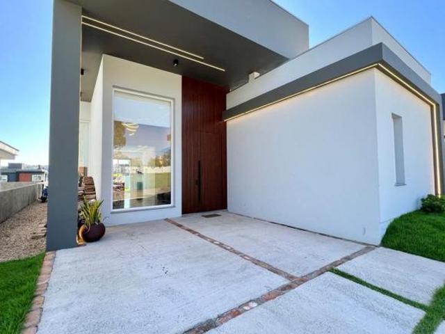 Casa em Condomínio em Sanga Funda