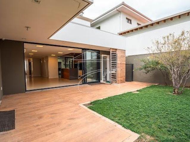 Casa em Condomínio em Parque das Esmeraldas Marília, SP