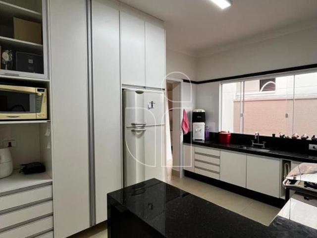 Casa em Condomínio em Reserva Esmeralda Marília, SP