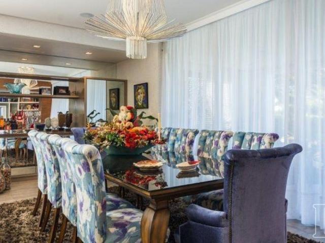 Casa em Condomínio em Terraville