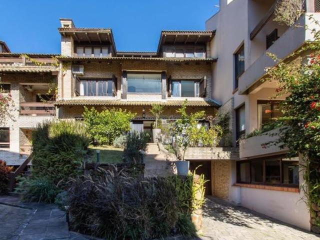 Casa em Condomínio em Tristeza