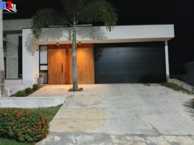Casa em Condomínio em Tropicália Garden, Boituva/SP