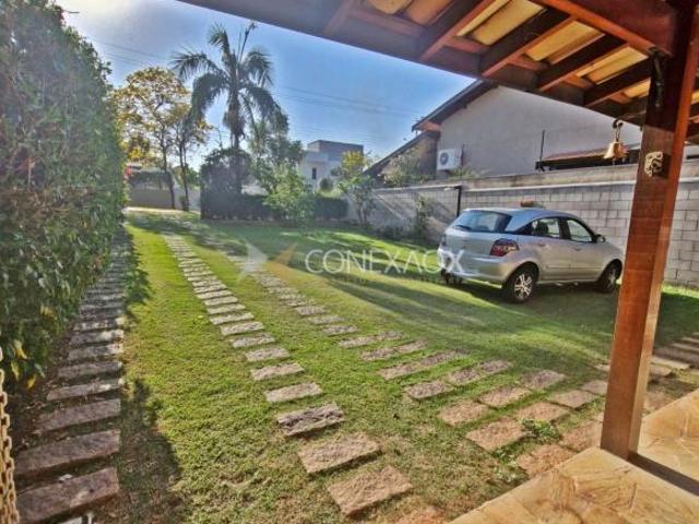 Casa em Condomínio em Valinhos com 3 quartos