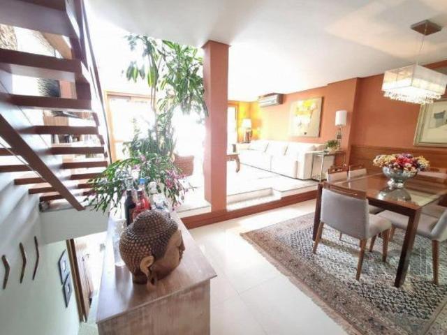 Casa em Condomínio em Vila Conceição
