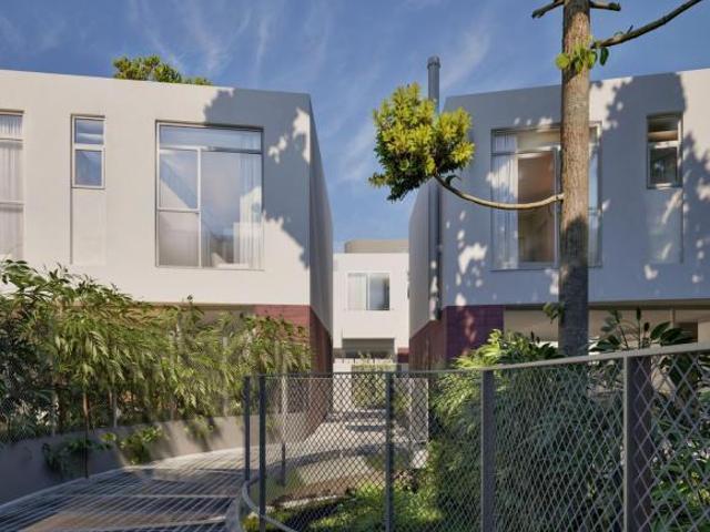 Casa em condomínio estilo Townhouse com 3 suí