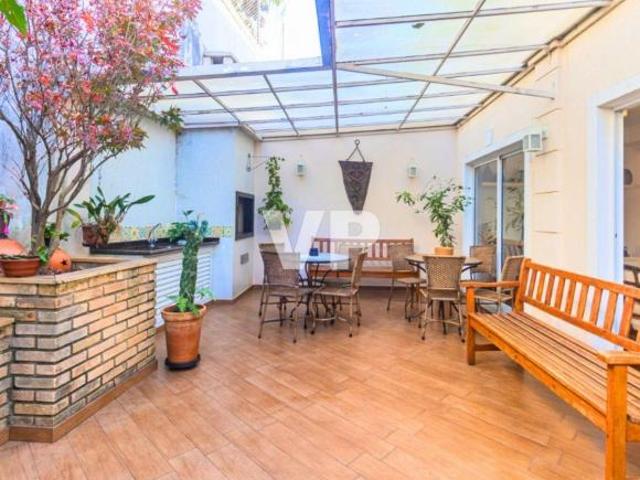 Casa em condomínio exclusivo em frente ao Clube Hípico de Santo Amaro