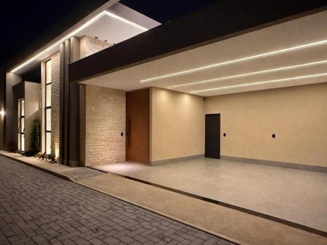 CASA EM CONDOMÍNIO EXCLUSIVO – 3 SUÍTES – MÉDIO/ALTO PADRÃO – ARNIQUEIRA REGIÃO CENTRAL