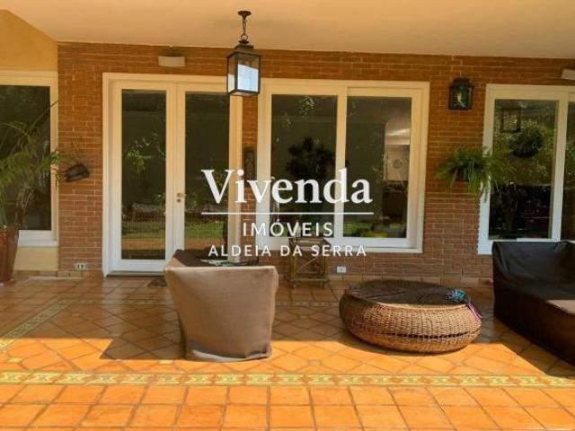 CASA EM CONDOMINIO FOREST HILLS