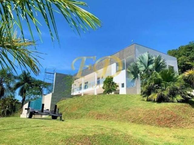 Casa em Condomínio Fechada