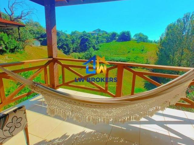 Casa em Condomínio Fechado, 460m² em terreno de 5000m² Bairro Ivoturucaia Jundiaí SP