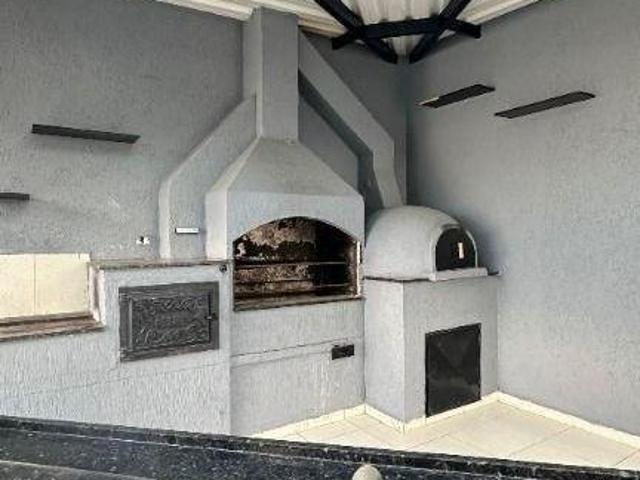 Casa em Condomínio Fechado | 480 m² | 4 Suítes | Jacareí