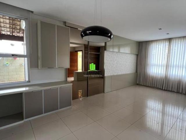 Casa em condomínio fechado