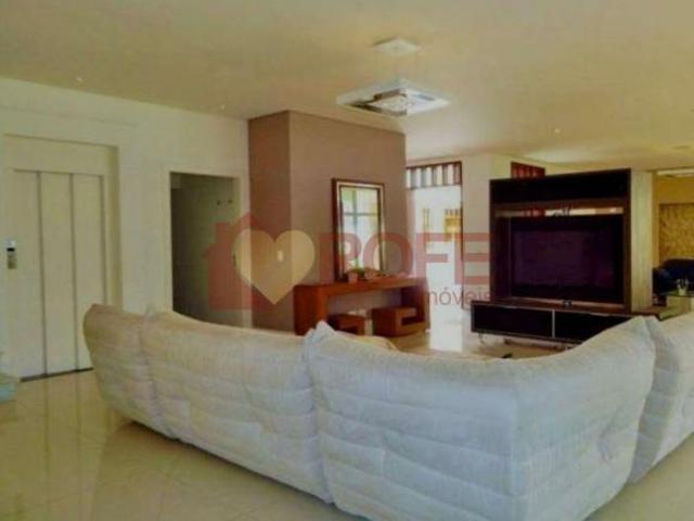 CASA EM CONDOMÍNIO FECHADO | 4 SUÍTES | 8 VAGAS | ALTO DA BOA VISTA| VENDA OU LOCAÇÃO