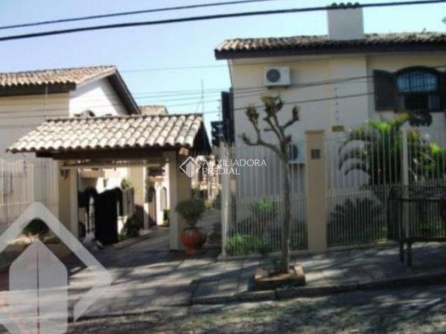 Casa em Condomínio Fechado