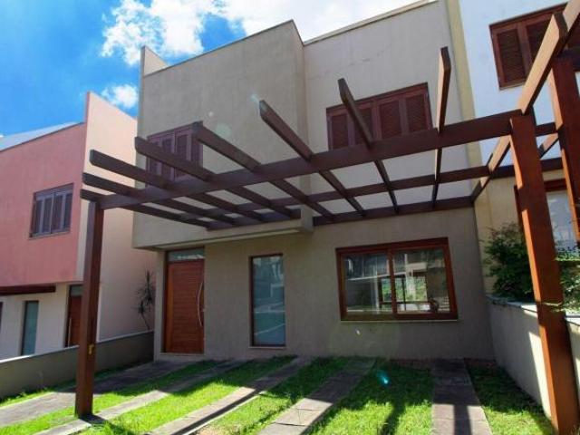 Casa em condomínio fechado
