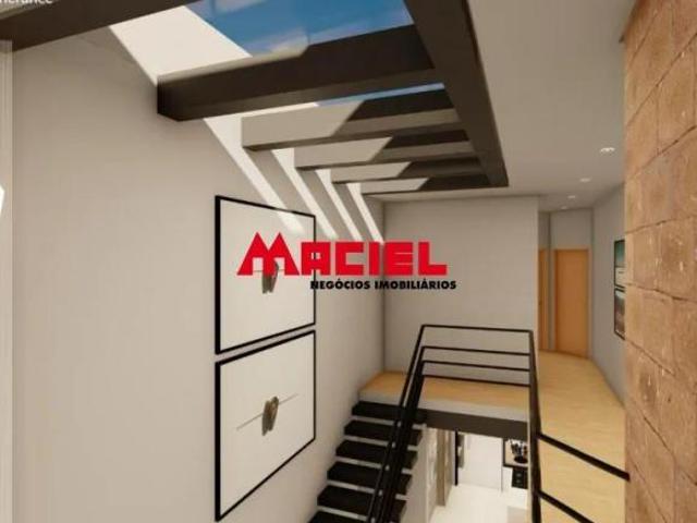 CASA EM CONDOMINIO FECHADO