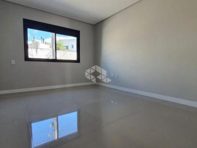 Casa em condomínio fechado 03 Três Dormitórios/Quartos sendo 01 suíte bairro Hípica