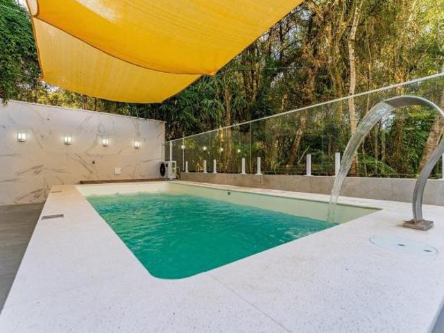 Casa em Condomínio Fechado, 04 Dormitórios, 04 Vagas, piscina, Santa Felicidade, Curitiba PR