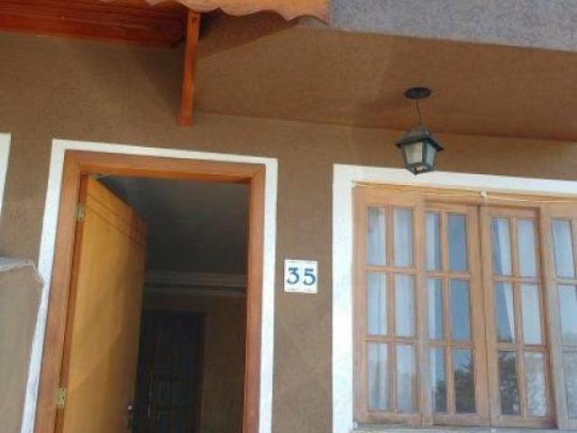 Casa em condomínio fechado