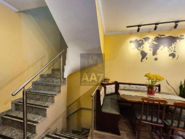 Casa de 200 m² em Condominio Fechado com 3 quartos em venda em Vila Gomes