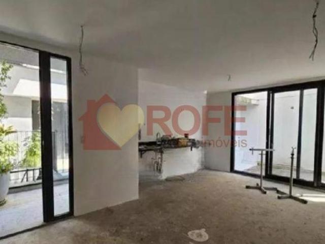 Casa em condomínio fechado, 2 dormitórios, 2 suítes 2 vagas