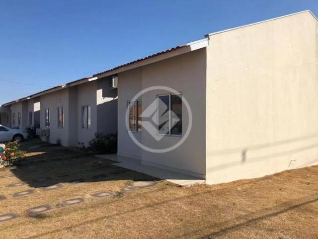 Casa em condomínio fechado 2 quartos sendo uma suíte R$ 400.000,00 Jardim Petrópolis