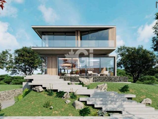 CASA EM CONDOMINIO FECHADO