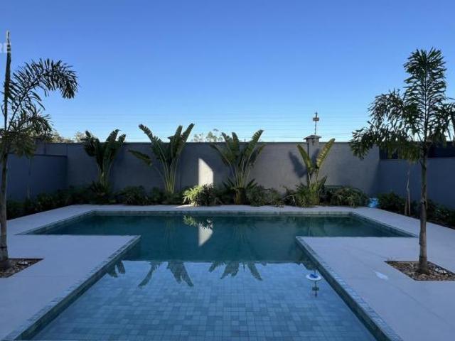 Casa em condomínio fechado