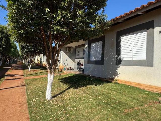Casa em condomínio fechado