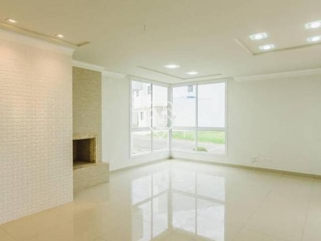 Casa em condomínio fechado, 354m², 04 suítes, 04 vagas, São Braz, Curitiba!