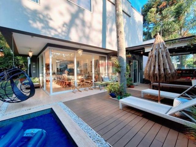 Casa em Condomínio fechado 360 m² Rua do Alto lazer Piscina privativa