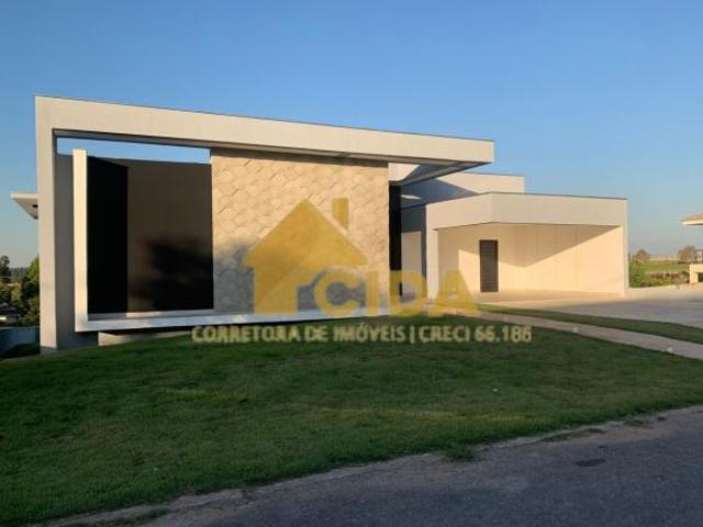 Casa em Condomínio Fechado 3 suítes em Araçoiaba da Serra
