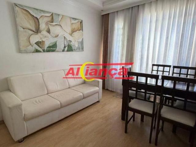 Casa em Condomínio Fechado Totalmente Mobiliada!