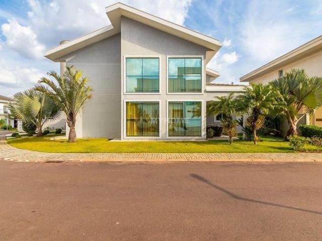 CASA EM CONDOMÍNIO FECHADO TOTALMENTE MOBILIADA BOULEVARD UBERABA