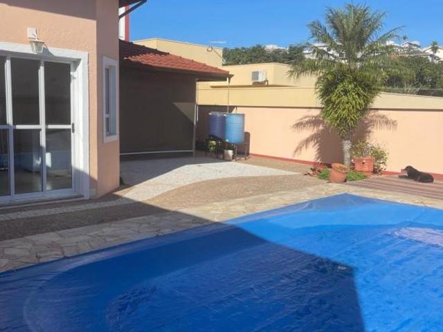 Casa em Condomínio Fechado– Vinhedo/SP