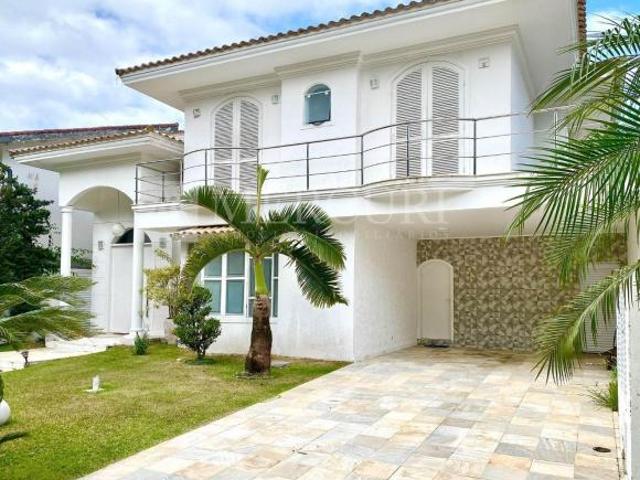 Casa em condomínio fechado à venda na Praia do Pernambuco em Guarujá