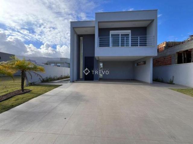 CASA EM CONDOMÍNIO FECHADO À VENDA COM 4 DORM/5 WC/4 VAGAS EM BERTIOGA/SP