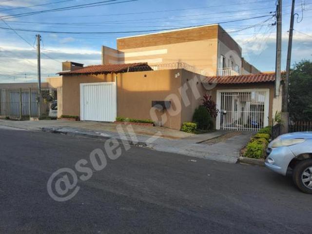 Casa em Condomínio Fechado a Venda em Oficinas