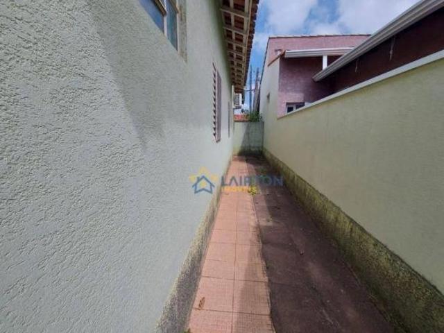 Casa em Condomínio Fechado à Venda em Atibaia com Lazer Completo